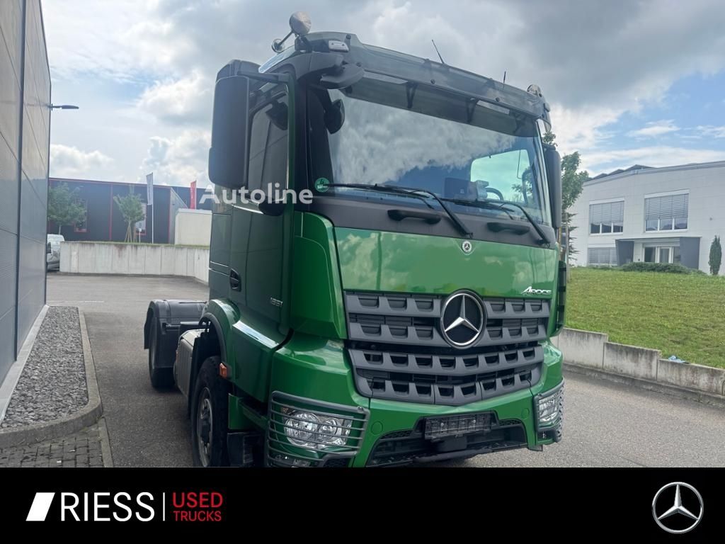 Mercedes-Benz Arocs 1851 tegljač
