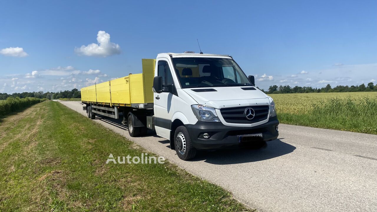 Mercedes-Benz Sprinter 519 tegljač + poluprikolica sa ravnom platformom