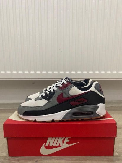 NIKE AIR MAX 90