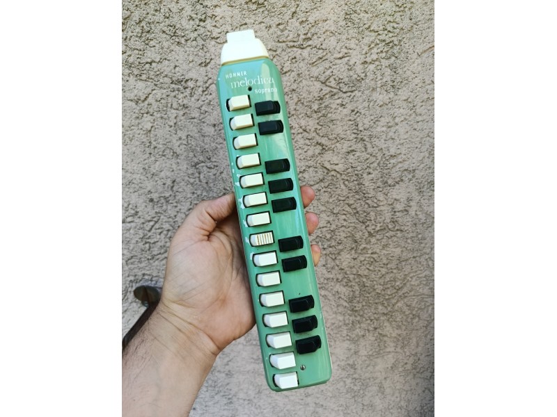 Hohner melodica soprano