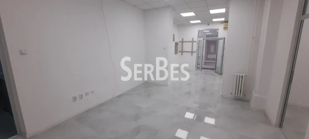Izdavanje, poslovni prostor, 250m2, Novi Sad, Novi Sad