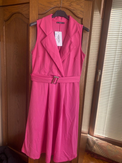 Nova pink haljina