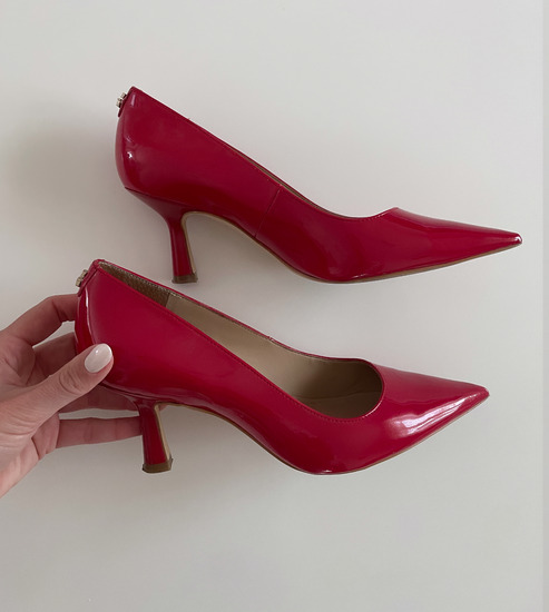 Guess cipele 37