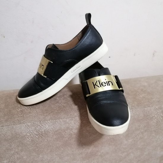 CALVIN KLEIN kozne 36/23 kao nove