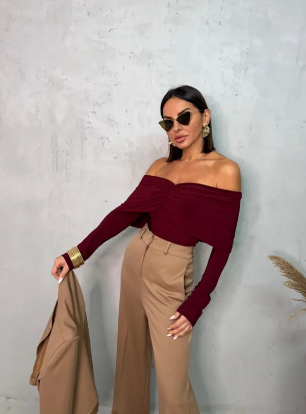 CYNTHIA BURGUNDY bluza spuštenih ramena