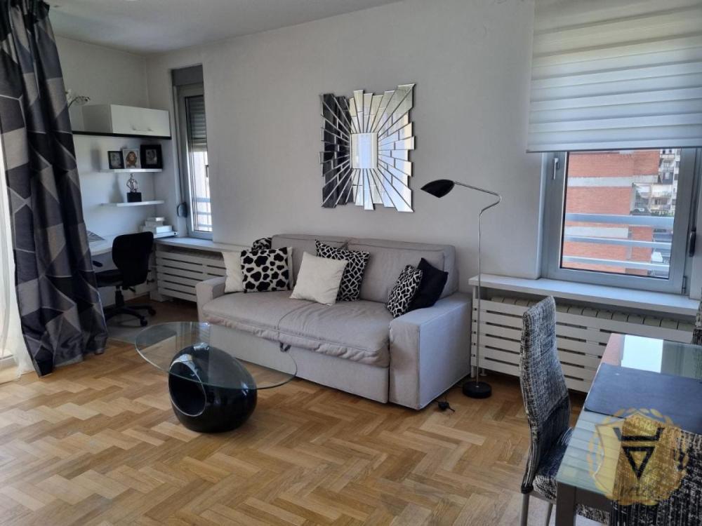Dvosoban stan za izdavanje, 56m2, 1.000€