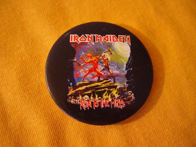 bedž Iron Maiden, Run to the Hills