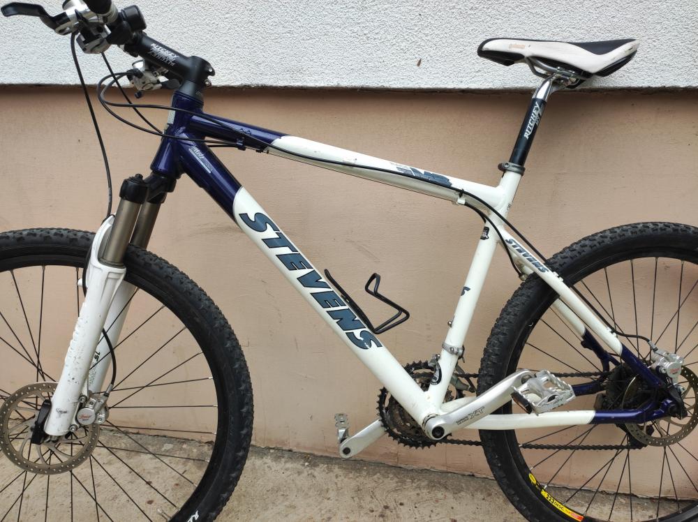 Stevens S alu L, RockShox, XT 3x9, hidraulika