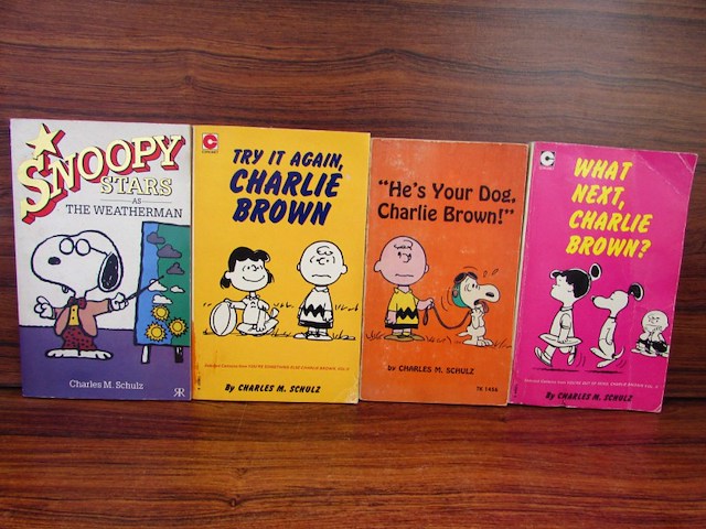 Charlie Brown &; Snoopy - Četiri stripa na engleskom