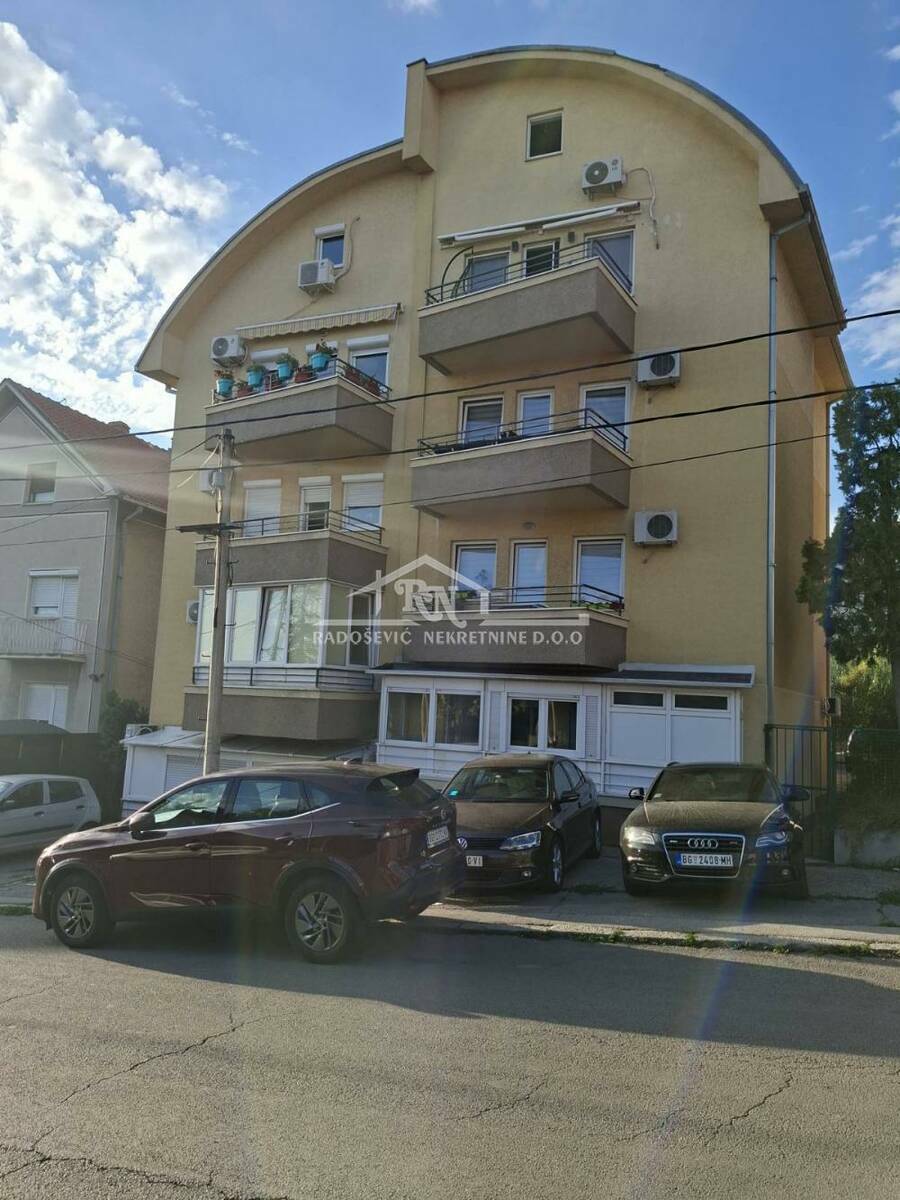 Žarkovo, Ilije Đuričića, 36m2+lođa+parking ID#1532