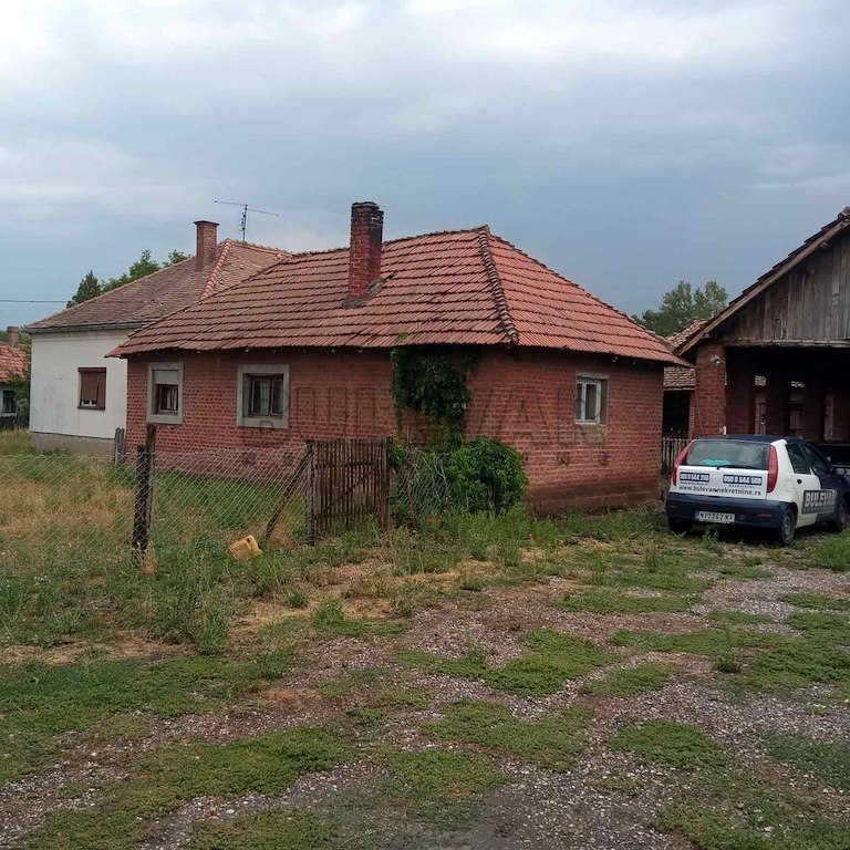 Seosko domaćinstvo u selu Sepci kod Rače - Kuća sa pomoćnim objektima, loka