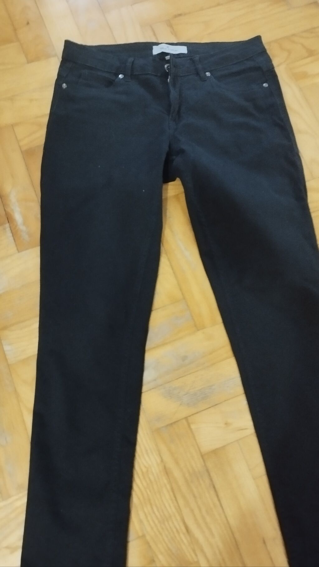 BLUE MOTION Intenzivno crne pantalone. kao nove su
