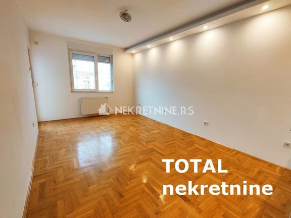 Dvosoban stan NOVI SAD, 139000€