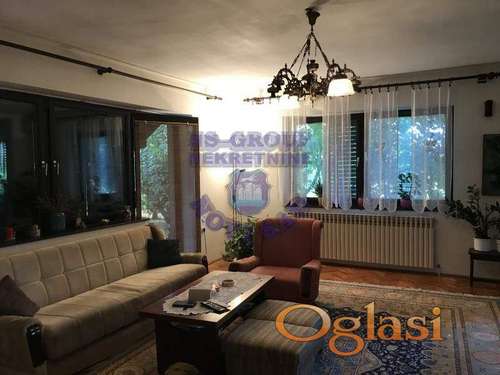 Odlicna kuca u Somboru 260m2