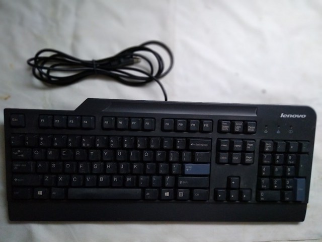 Tastatura Lenovo KU-0225 zicna ispravna
