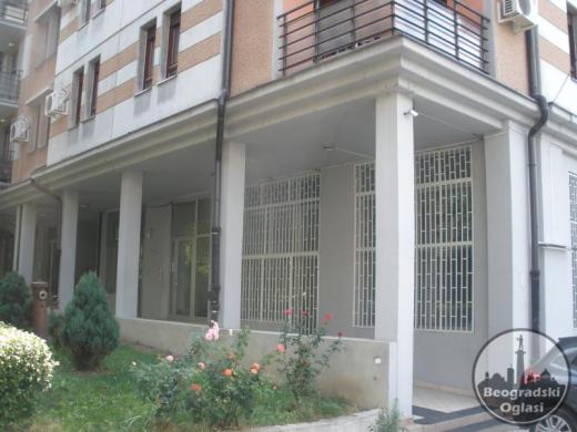 Menjam Lokal Vracar Crveni krst za stan,kuću u Beogradu ili Novom Sadu