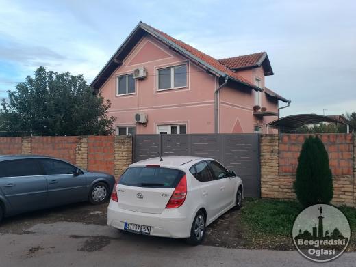 Prodajem kucu u Staroj Pazovi