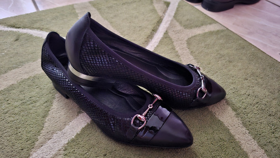 Nove PAAR cipele, br 39