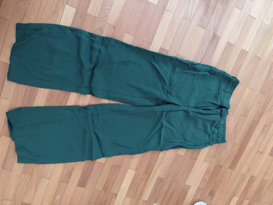 Zara pantalone zelene