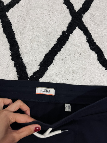 Teget suknja kao NOVA vel XL