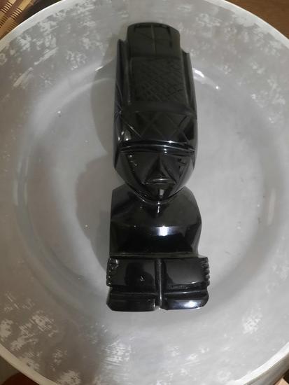 Figura od poludragog kamena