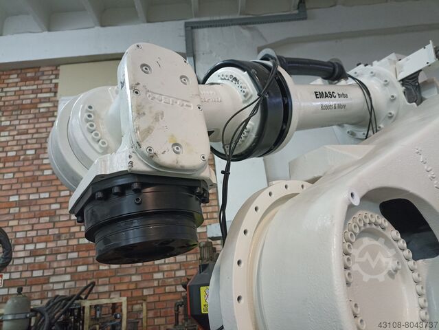 Robot
Fanuc R-2000iB/210F (E-25677)