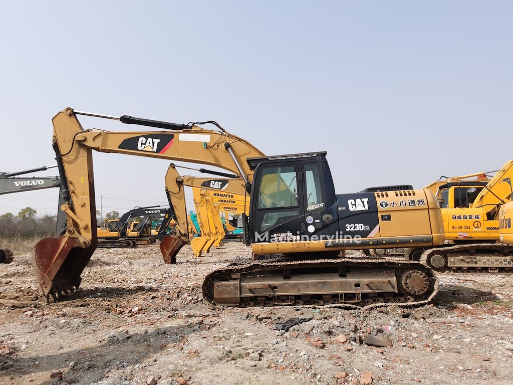 Caterpillar 320D bager guseničar