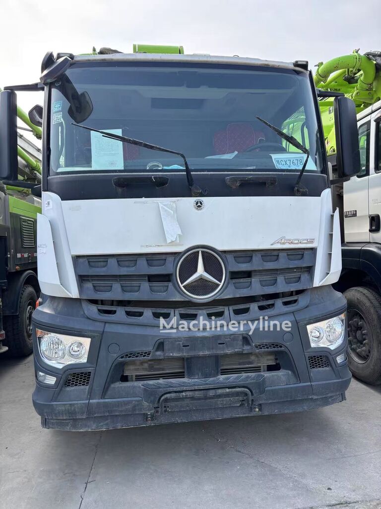 Zoomlion 56m na šasiji Mercedes-Benz Arocs 4143 pumpa za beton