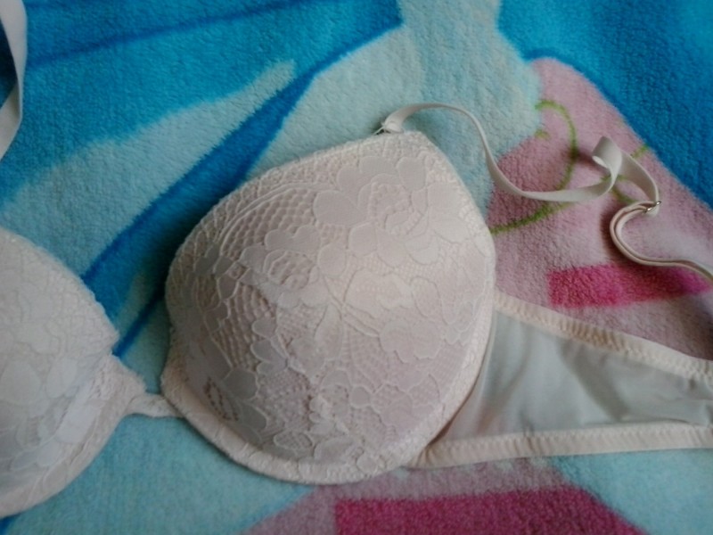 Primark push up grudnjak 75C