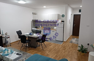 Prodajem Stan-Apartman, Detelinara