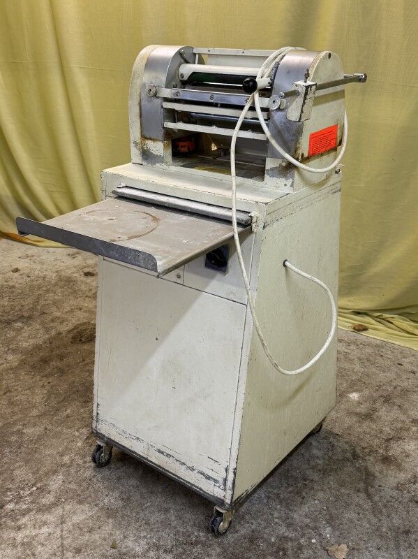 Fritsch Rollex laminator za testo