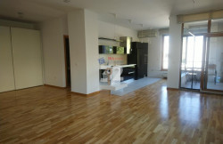 Dedinje, lux 3.0, 2 lođe, 2 garažna mesta, lift