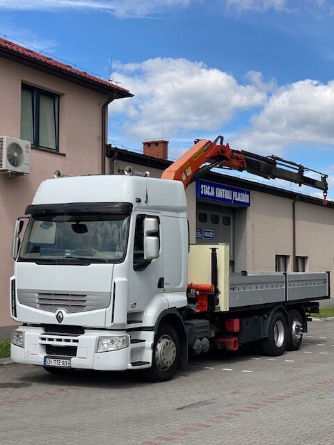 Renault PREMIUM 460 DXI kamion s ravnom platformom
