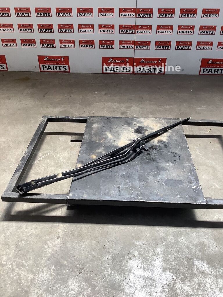 Nosač metlice brisača za Hitachi ZX135US-7 bagera
