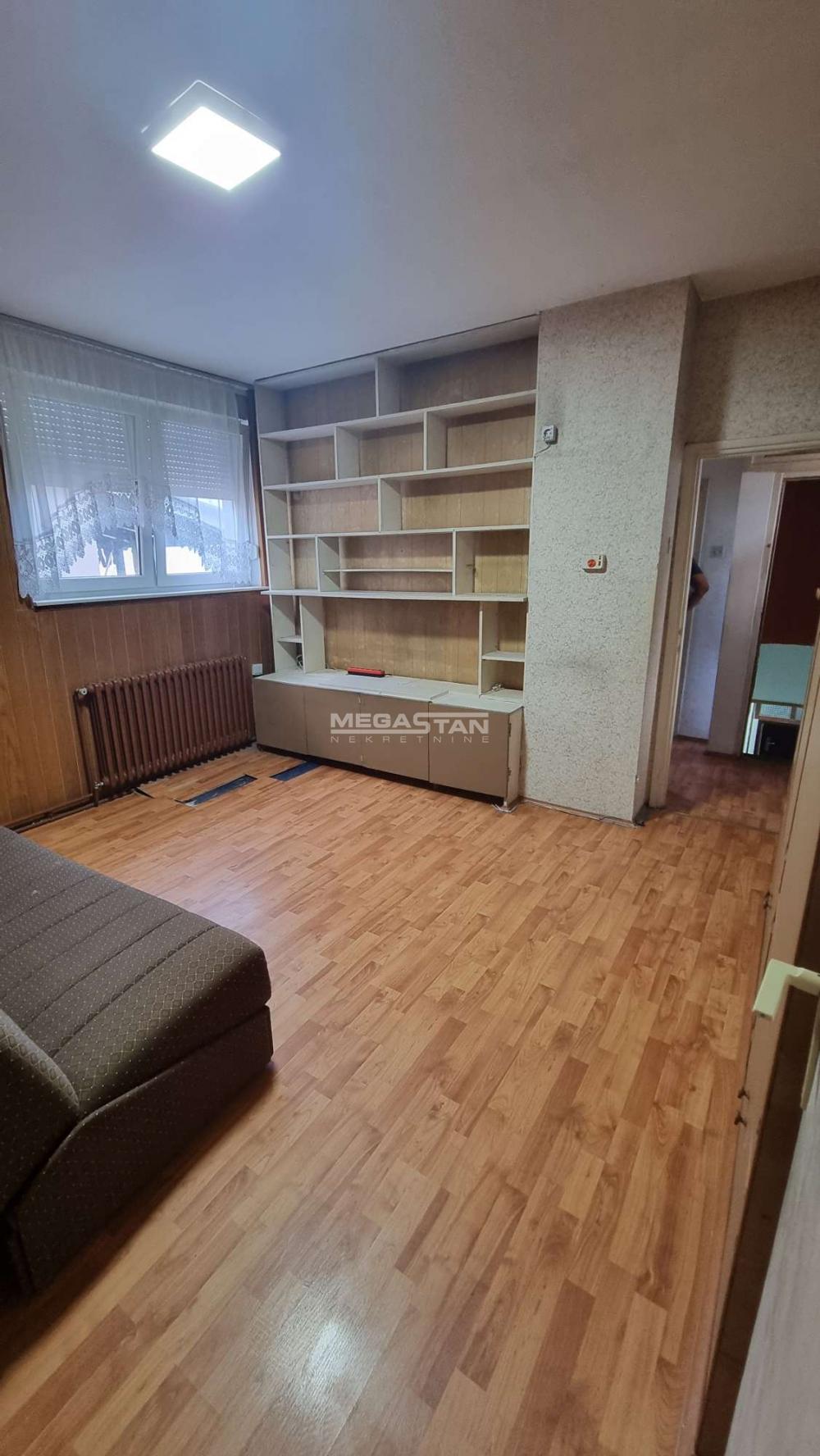 Stan, BEOGRAD, Petlovo Brdo, ID 95512