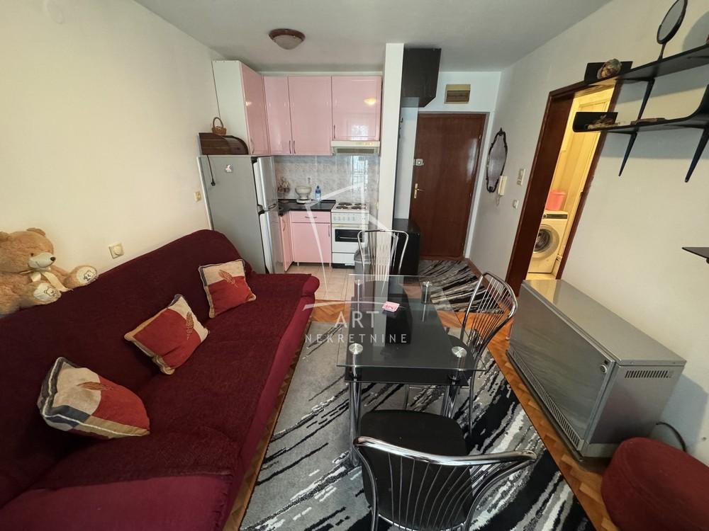 Murmanska, Stan za izdavanje, 22m2, 300€