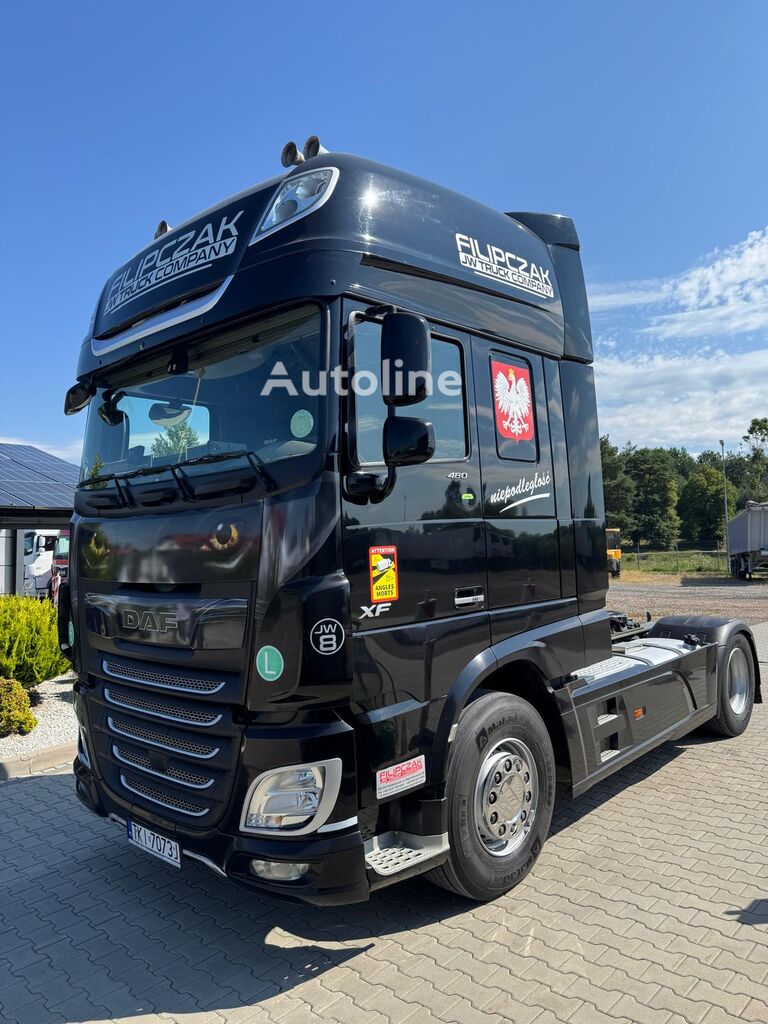 DAF XF 106 480 tegljač + poluprikolica sa kliznom ceradom