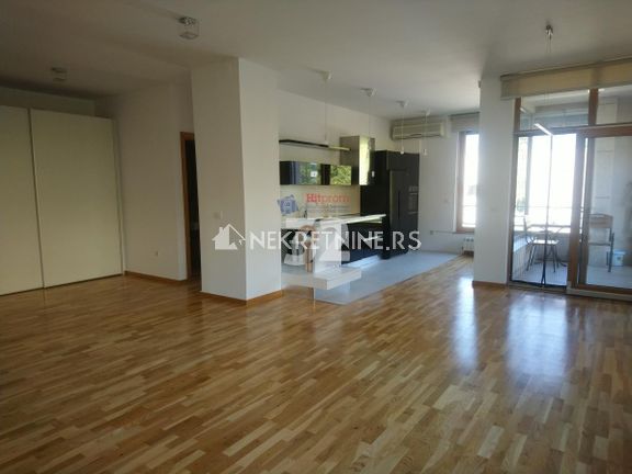 Dedinje, lux 3.0, 2 lođe, 2 garažna mesta, lift, Teodora Drajzera