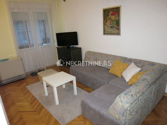 Centar, Birčaninova, renoviran dvosoban 60 m2