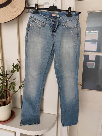 Levi's farmerice
