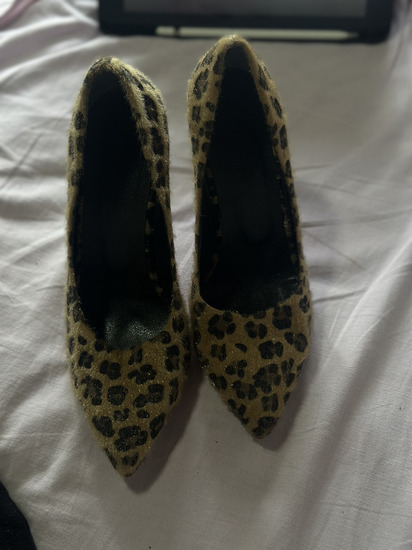Leopard stikle