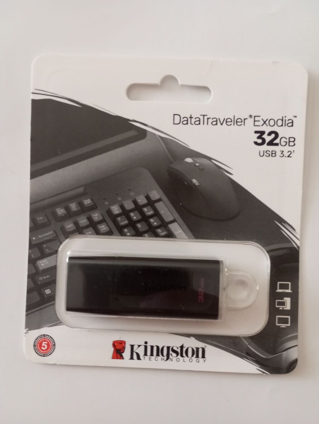 USB fleš disk Kingston DataTraveler Exodia, kapaciteta 32 GB, sa USB