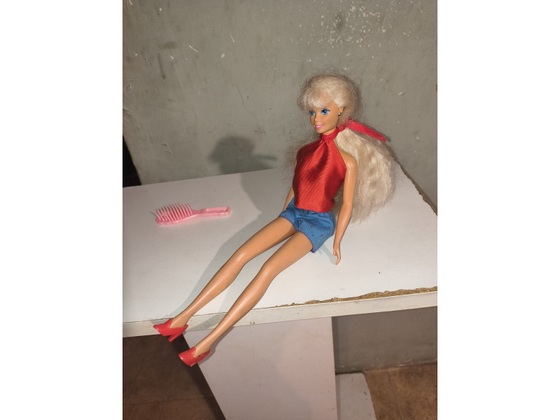 BARBI MATTEL 1966.MALYSIA ODLIČNA