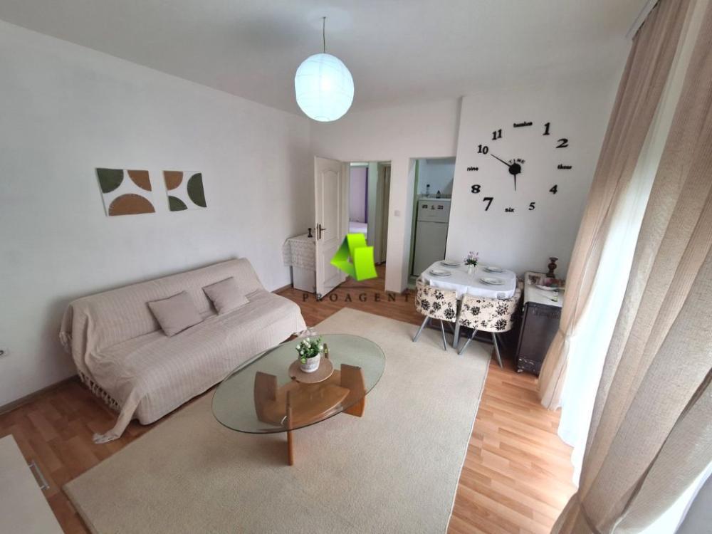 Jednoiposoban stan na prodaju, 40m2, 70.000€