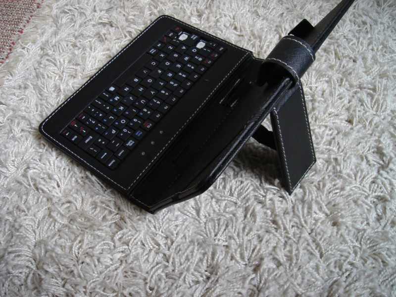 Futrola sa tastaturom Goclever 7 inch