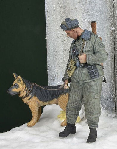 D-DAY miniature studio 35226 East German Border Trooper With Dog, Winter 1970-80’s