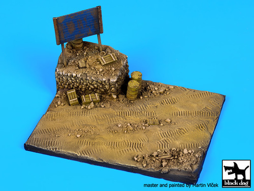 Black Dog D72013 Africa road with sign base