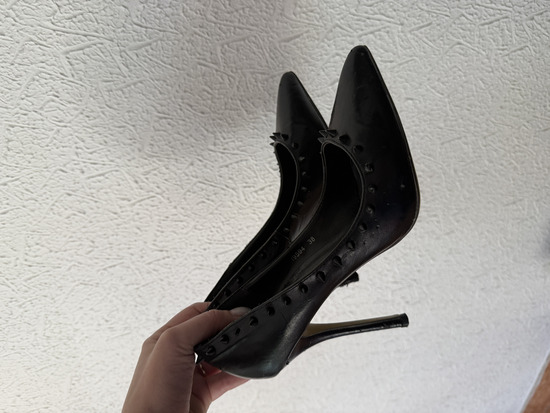 Crne nove stikle kozne