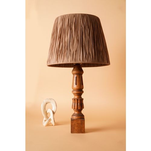 YL512 Brown Table Lamp