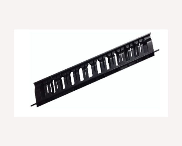 MAXPRO LINE Panel ranžirni 19 inča, kanalica, plastični, 1U